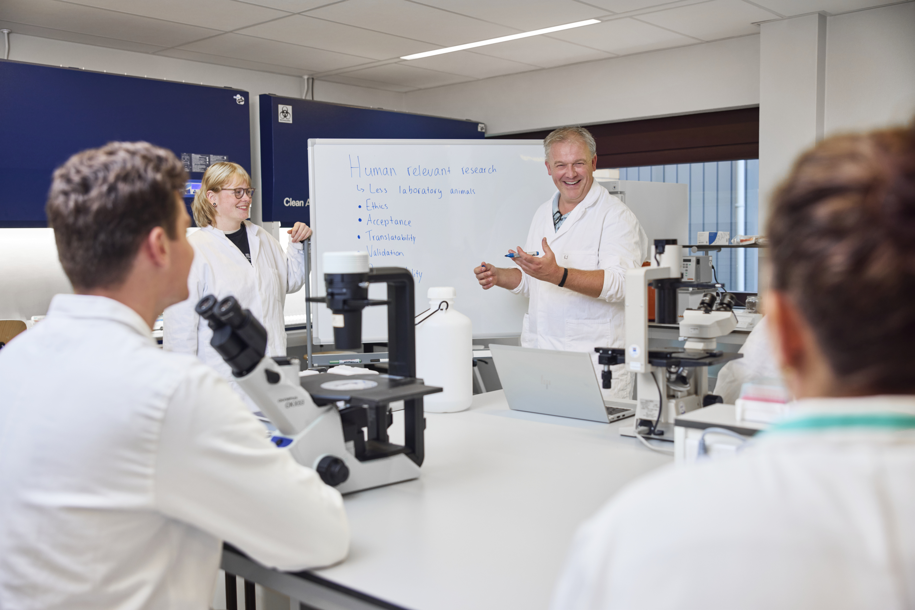 Innovatie in Zorg en Welzijn: Veranderkunde in dierproef(vrije ...