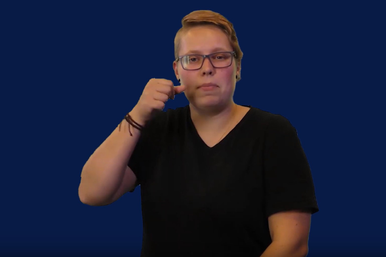 Zestien nieuwe termen in Nederlandse Gebarentaal vastgelegd in Queer ...