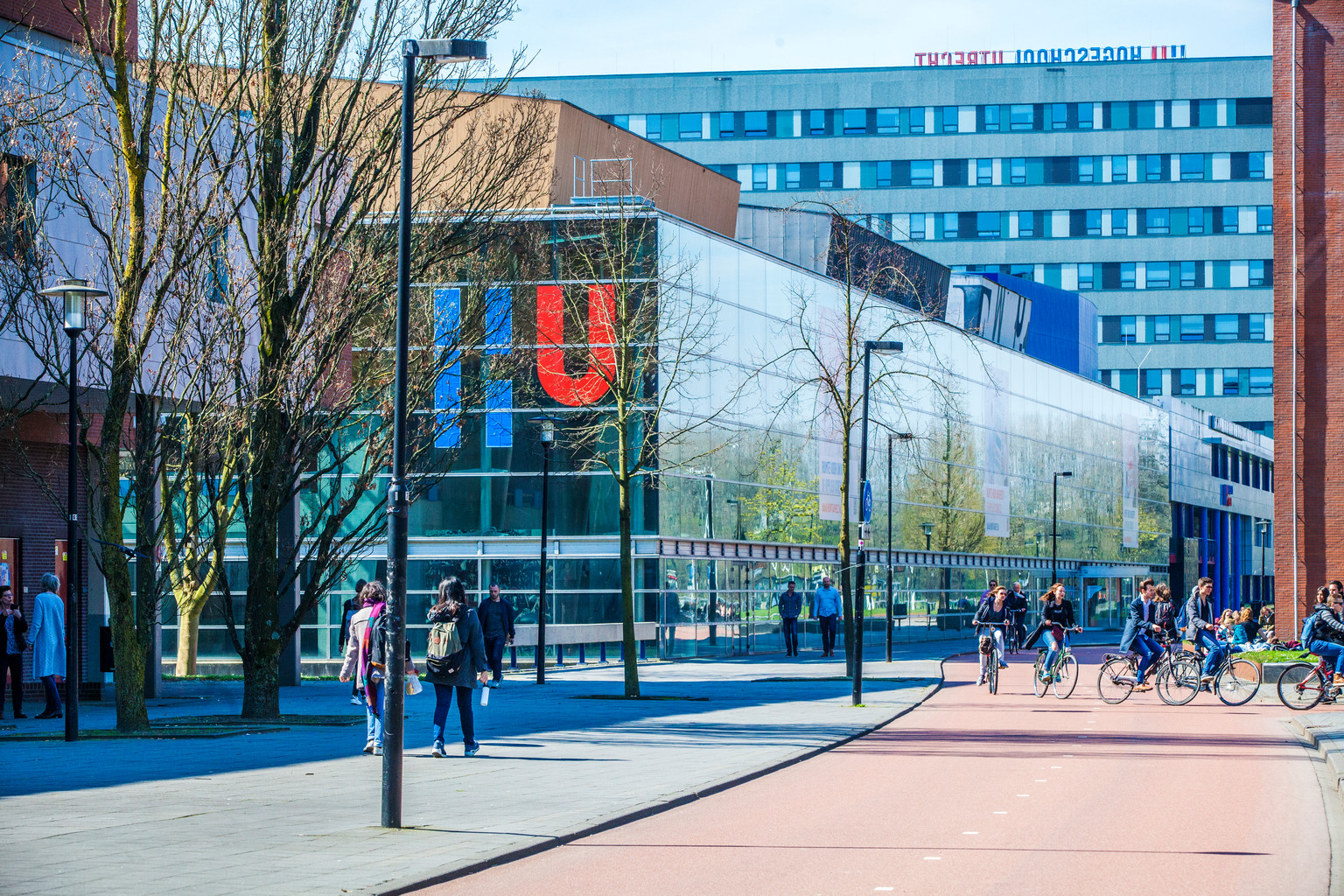 'Verbreden en verdiepen van het onderwijs over ons Indisch verleden is ...